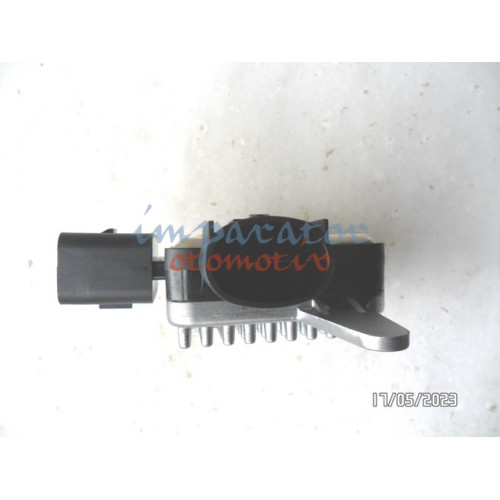 FAN KONTROL ÜNİTESİ KASNAK ÜSTÜNDE BENZİNLİ HYUNDAI İ20 2022-2023